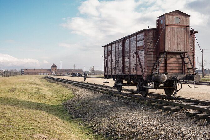 Auschwitz – Birkenau Private, 6-hr Study Tour – Discover Auschwitz